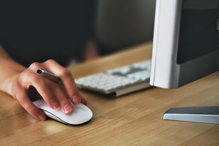 The Ultimate Guide to Mobile Device Management (MDM) - JumpCloud